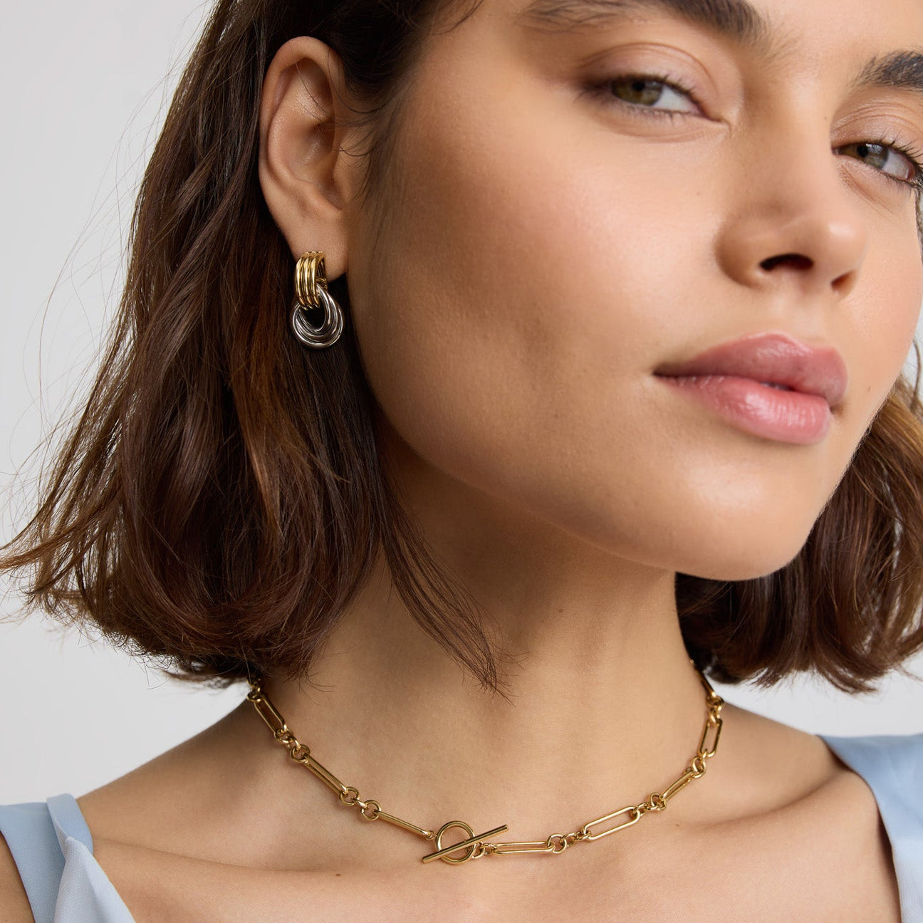 Knot Statement Studs Bi-Metal – D.LOUISE Jewellery